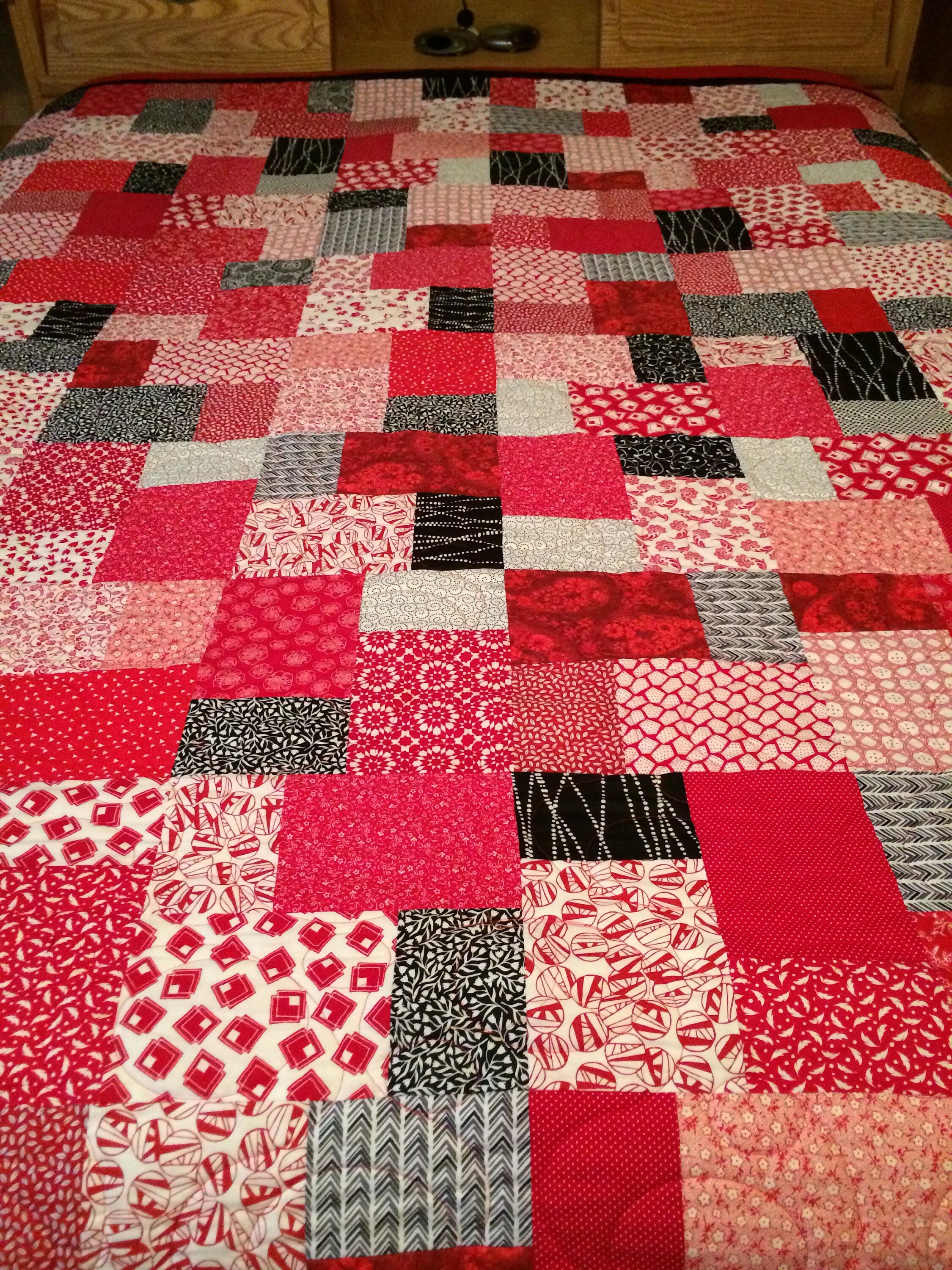 Red/Black Quilt Queen size | Etsy