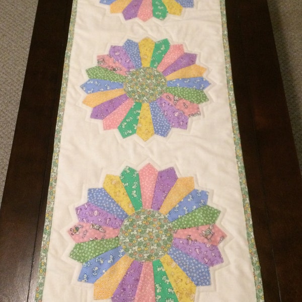 Dresden Plate Table Runner Pattern - Etsy