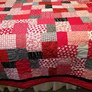 Red/black Quilt, Queen Size - Etsy