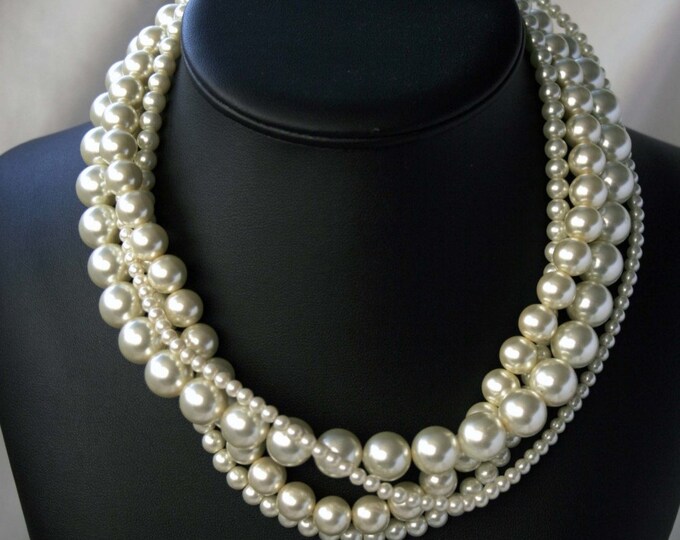 Opera Night -- Crystal Pearl Necklace - Etsy