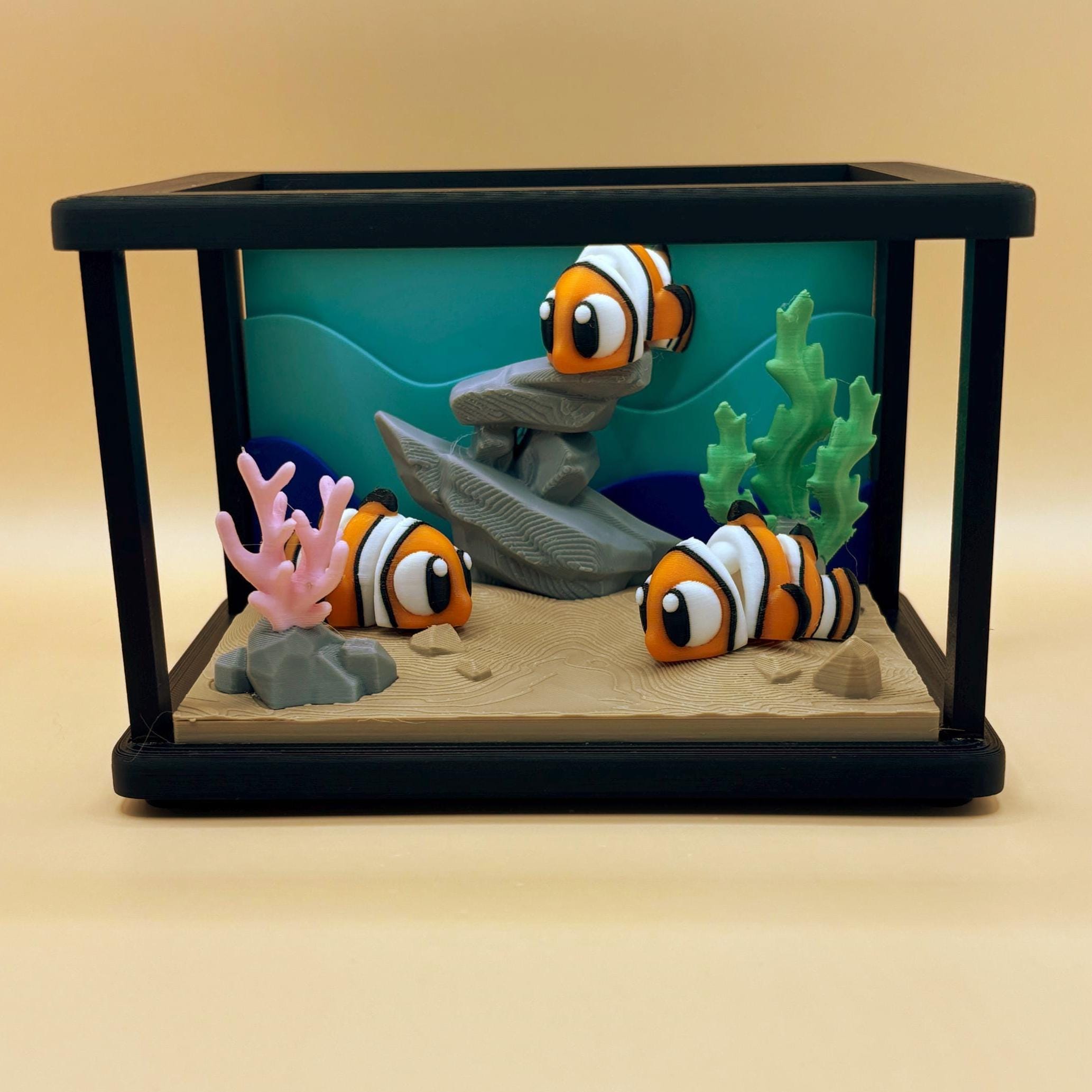 Custom Mini Fish Tank With Articulated Fish – Clownfish, Blue Tang ...