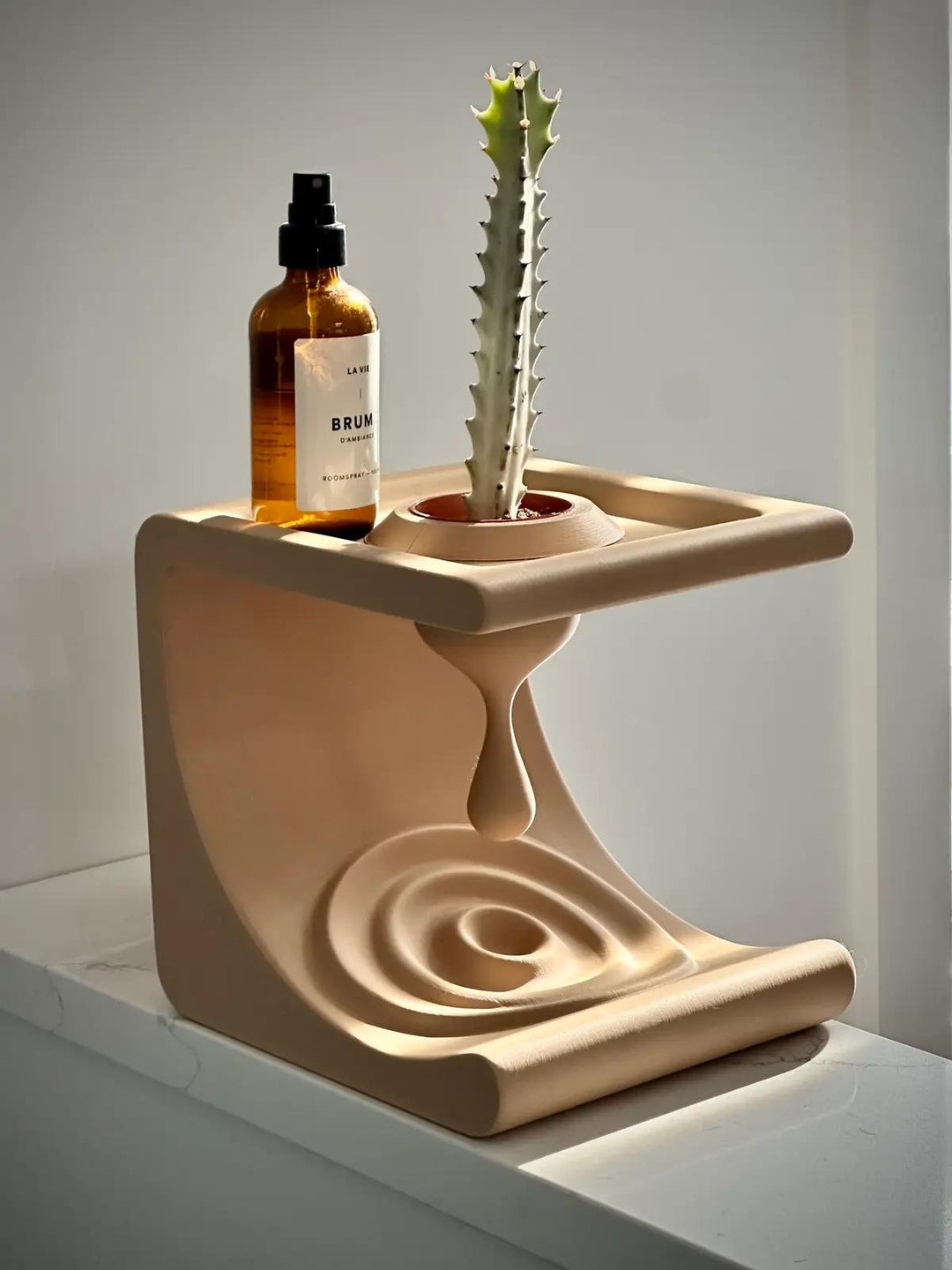 Comma Shaped Shelf – Modern and Stylish – Plant & Standard Versions ...