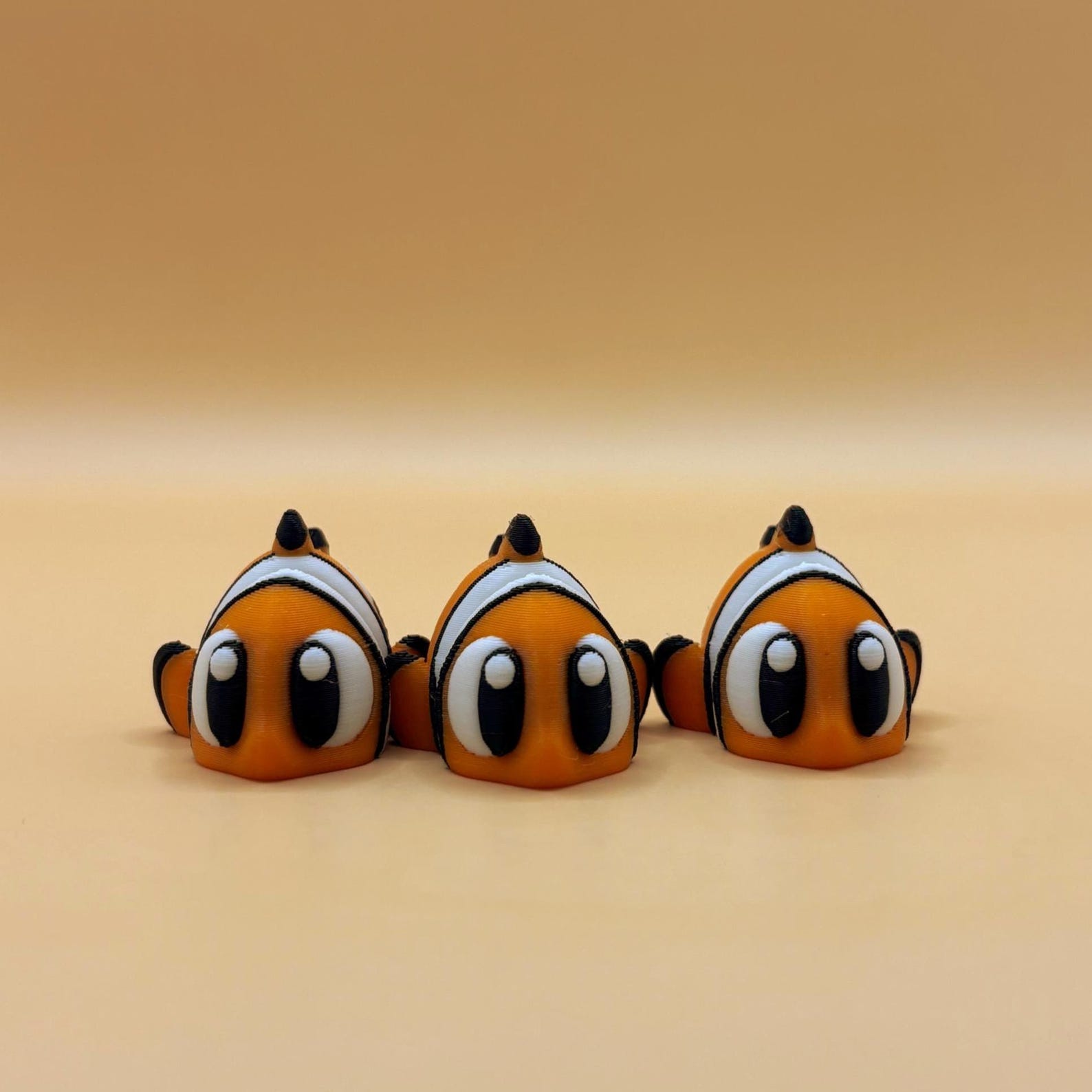 Custom Mini Fish Tank With Articulated Fish – Clownfish, Blue Tang ...