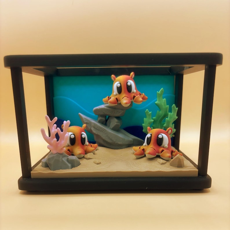 Custom Mini Fish Tank With Articulated Fish – Clownfish, Blue Tang ...