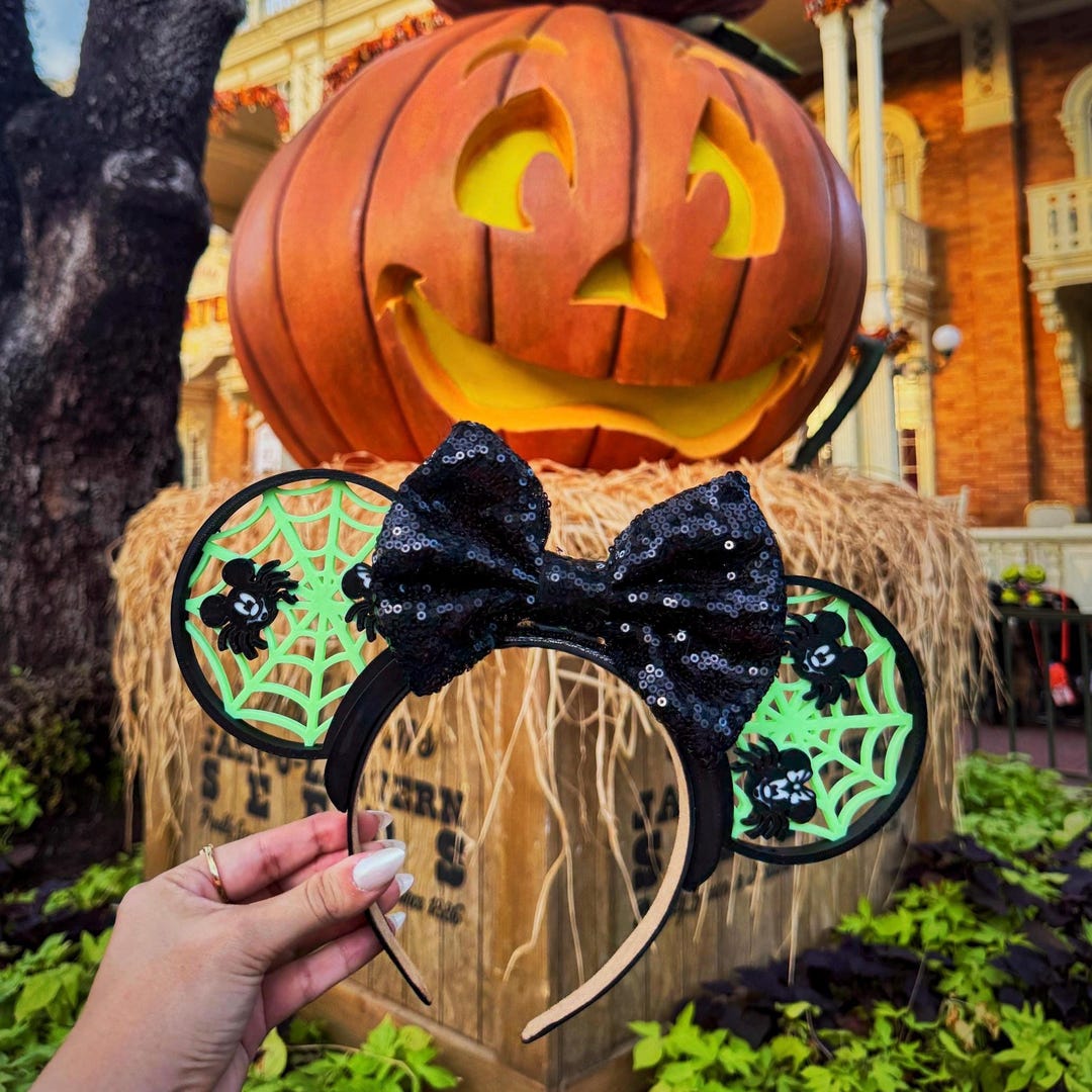 Halloween Spider Web Ears | Glow Green Webs With Spiders | Disney ...