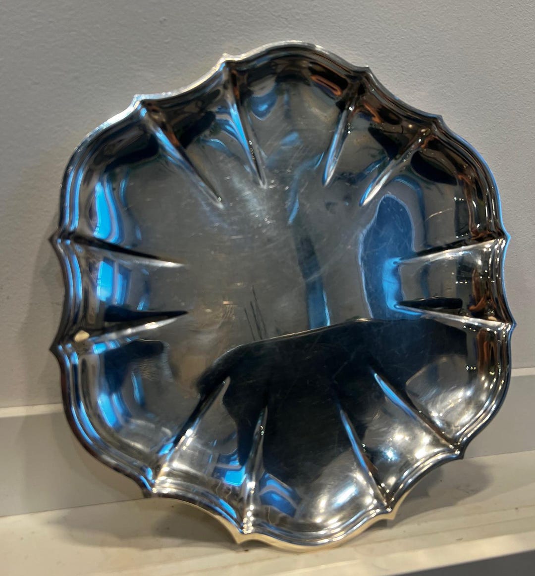 Vintage Chippendale International Silver Company Round Scallop Edge ...