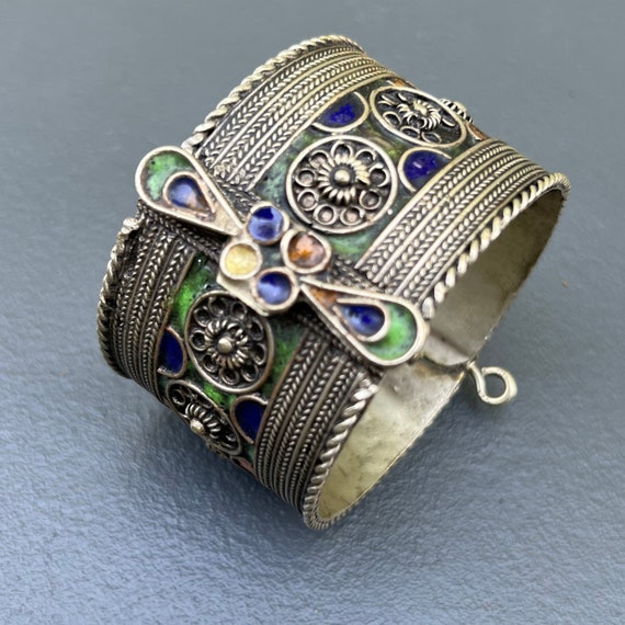 WIDE Vintage Moroccan Statement Hinged Bangle . Brace… - Gem