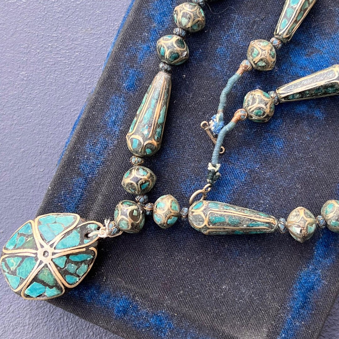 Vintage Indian Turquoise Chip Inlay Beaded Necklace . Costume Jewelry ...
