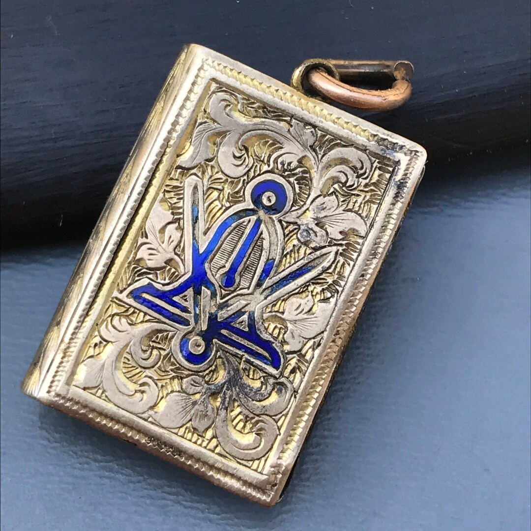 Antique Victorian Book Locket . Antique Photo . Pendant . 10kt Gold ...