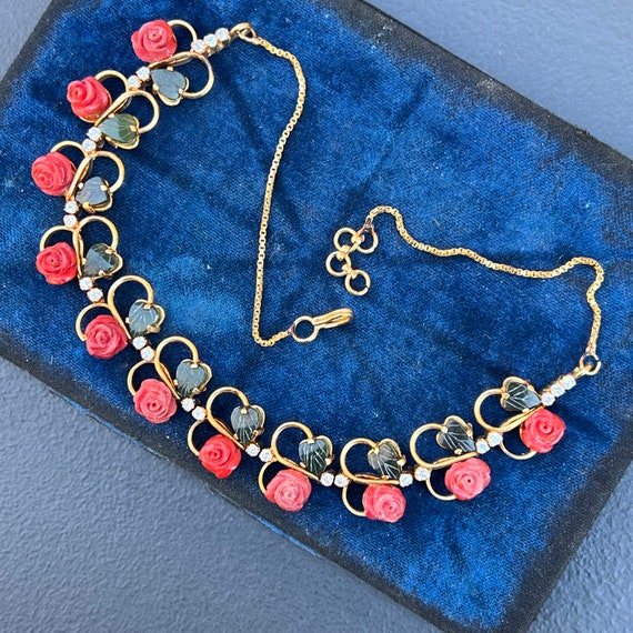 Coral jade jewelry store
