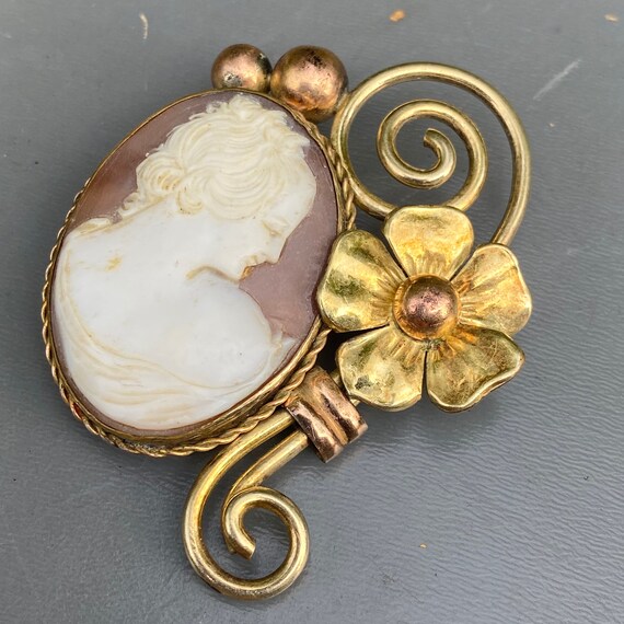 GroBe Kreisler Rose und Gelbgold Vermeil geschnitzte Muschel Kamee Pin. Brosche. Designer Schmuck Etsy