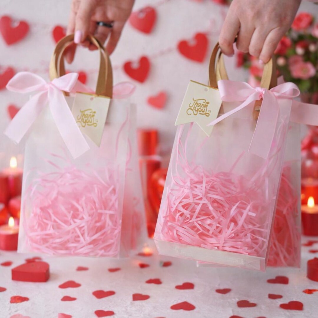Valentine's Day Party Gift Bags, Valentine's Day Party Favor Bags ...