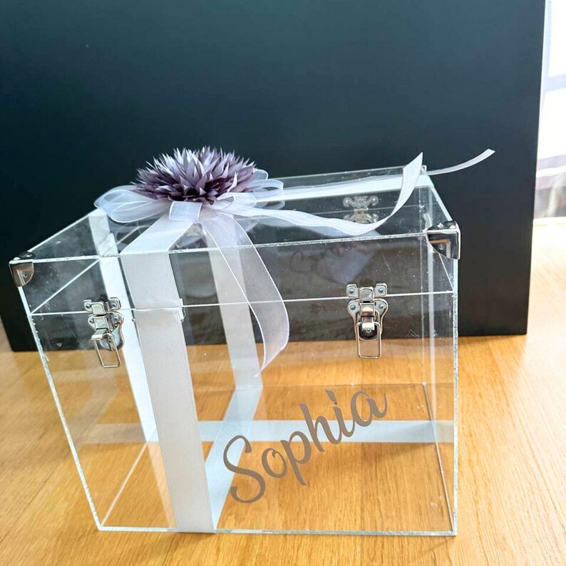 Personalized Acrylic Keepsake Box – Elegant Wedding Gift, Engagement ...