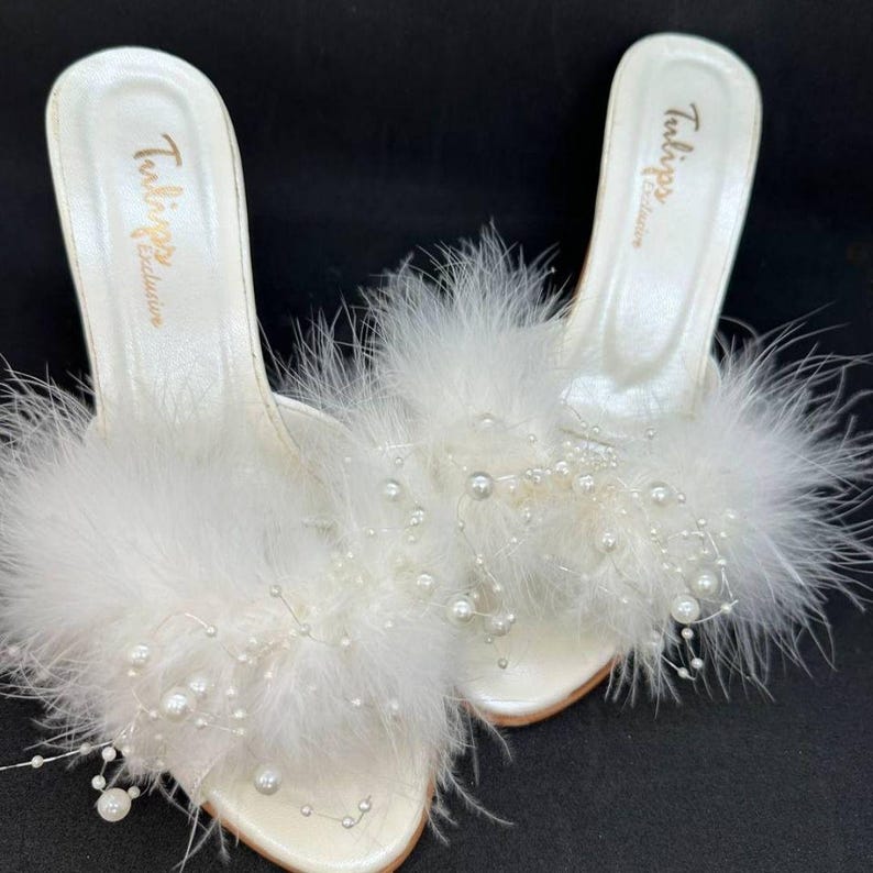 Luxury Pearl-embellished Feather Bridal Slippers – Elegant Wedding ...