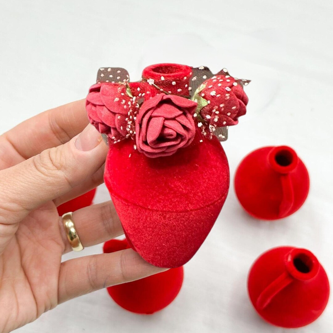 Red Velvet Henna Favor Pot With Roses: Personalized Bridal Shower Gift ...