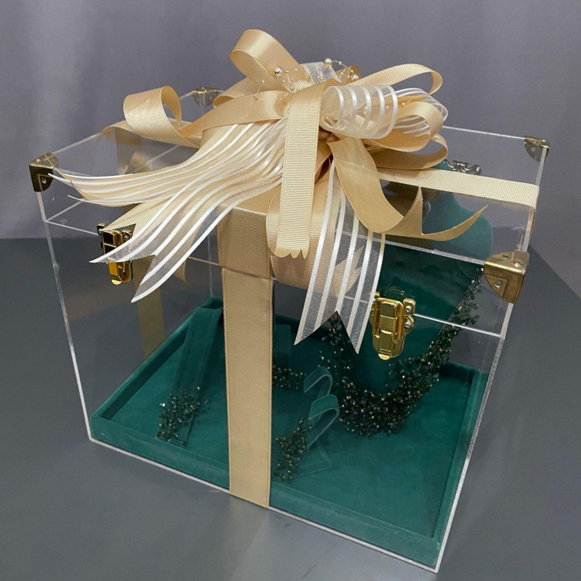Luxury Acrylic Gift Box Personalized Wedding Keepsake, Elegant ...