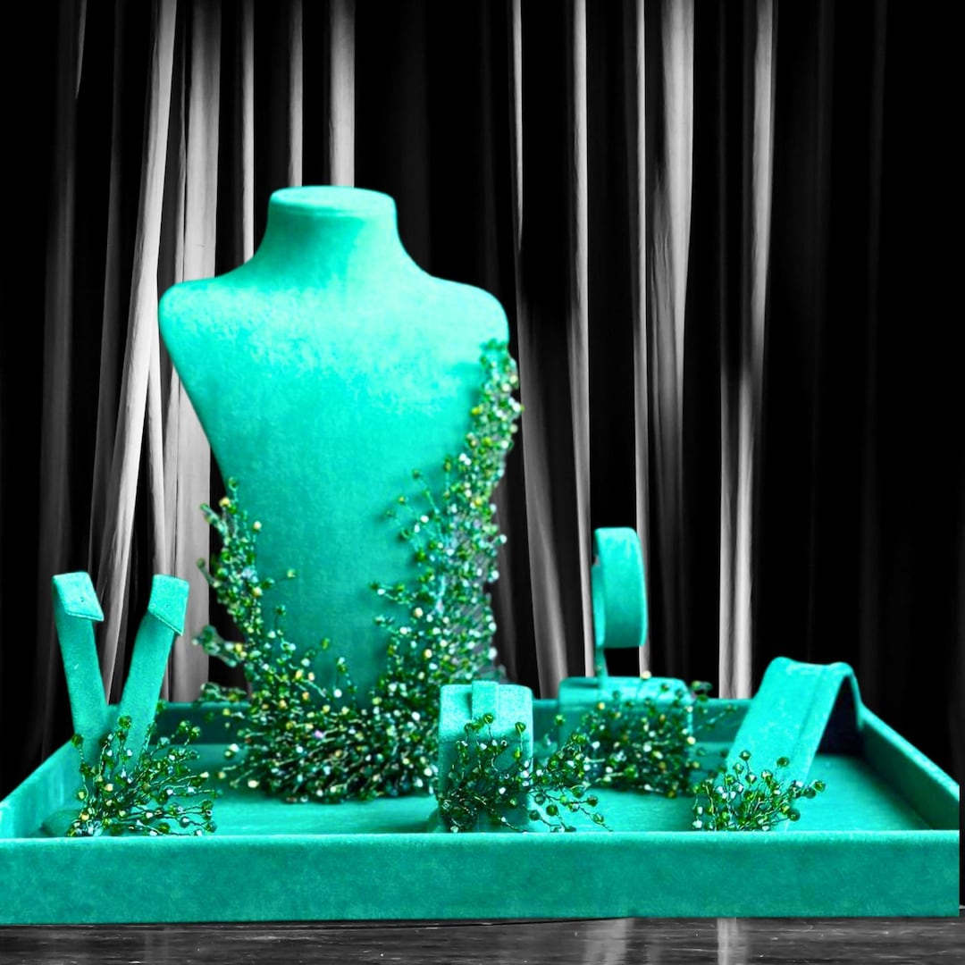 Elegant Green Velvet Jewelry Display Stand Set With Beaded Floral ...