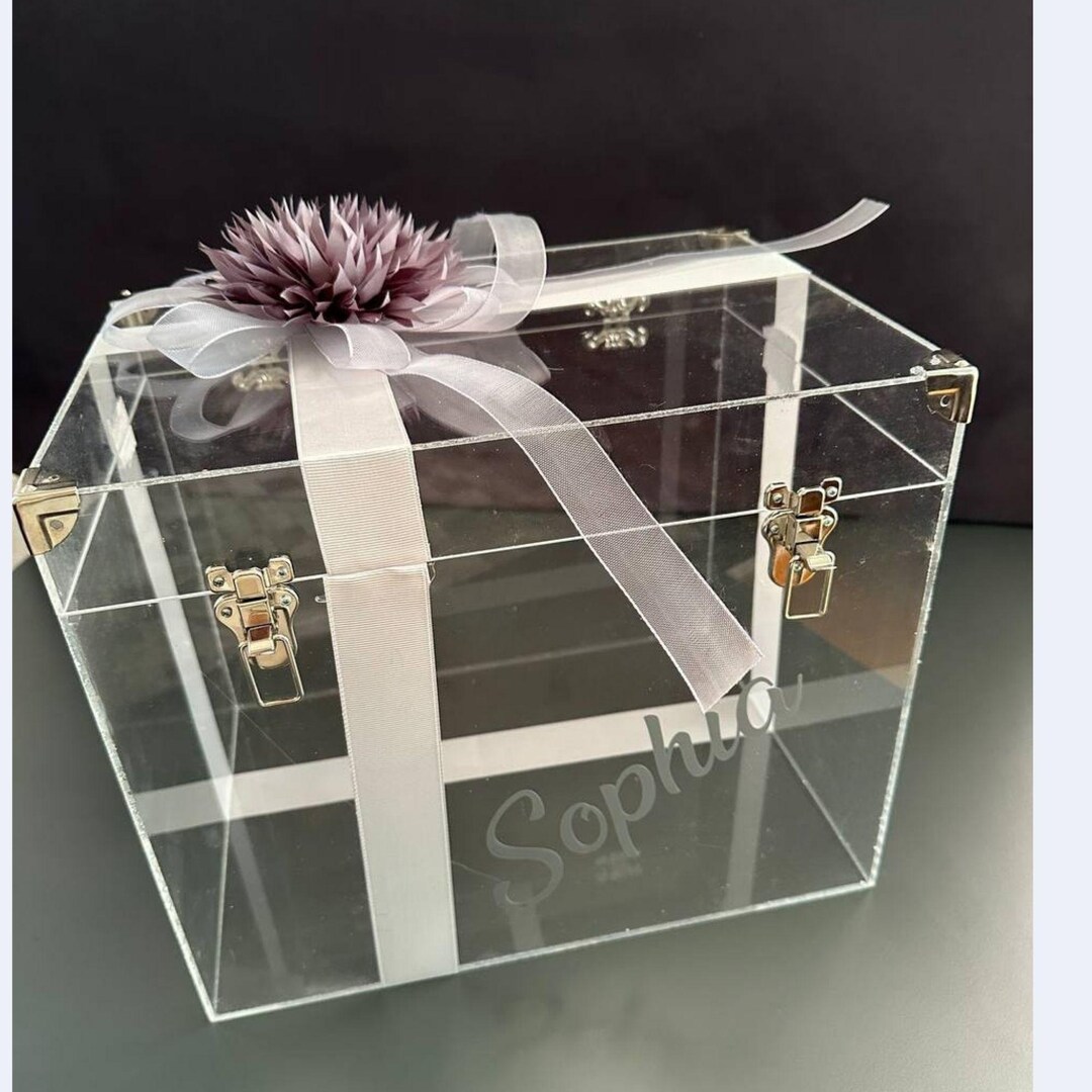 Personalized Acrylic Keepsake Box – Elegant Wedding Gift, Engagement ...