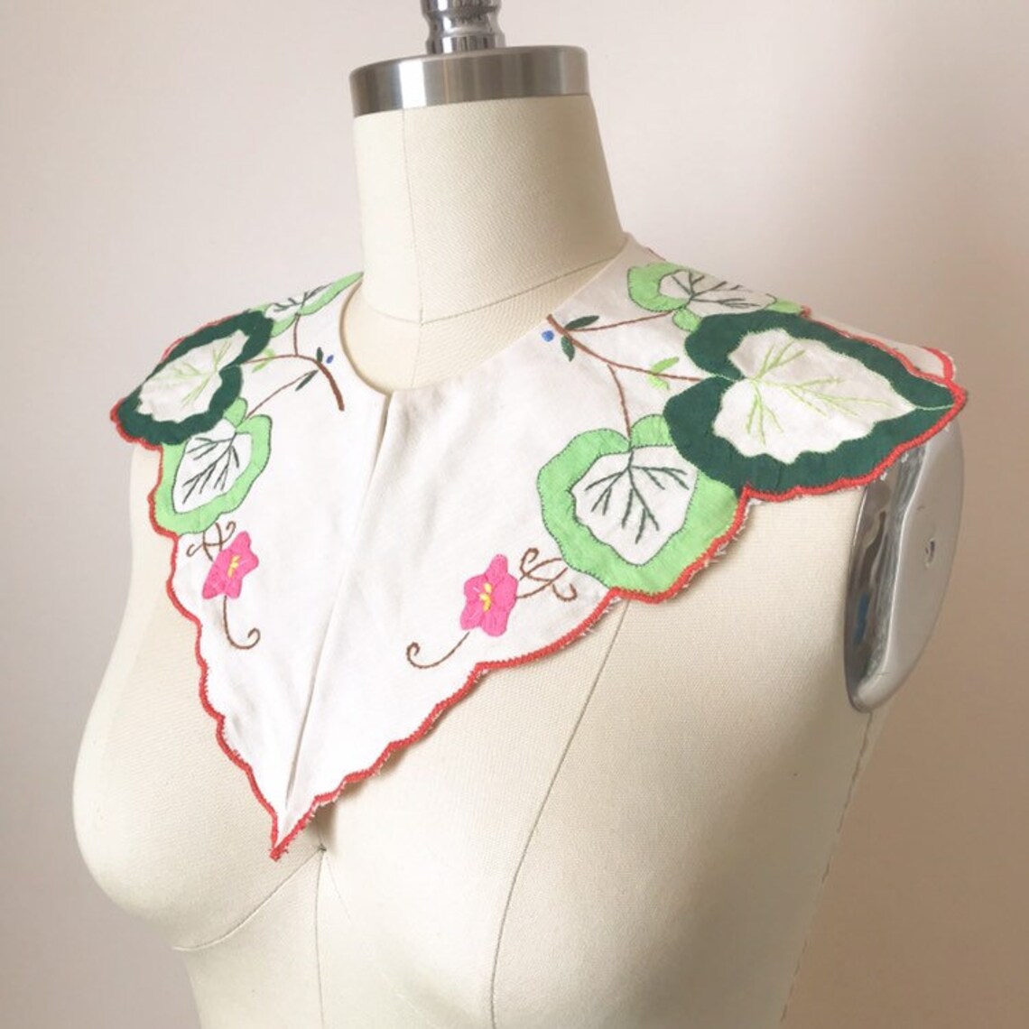 Scalloped Embroidered Collar - Etsy