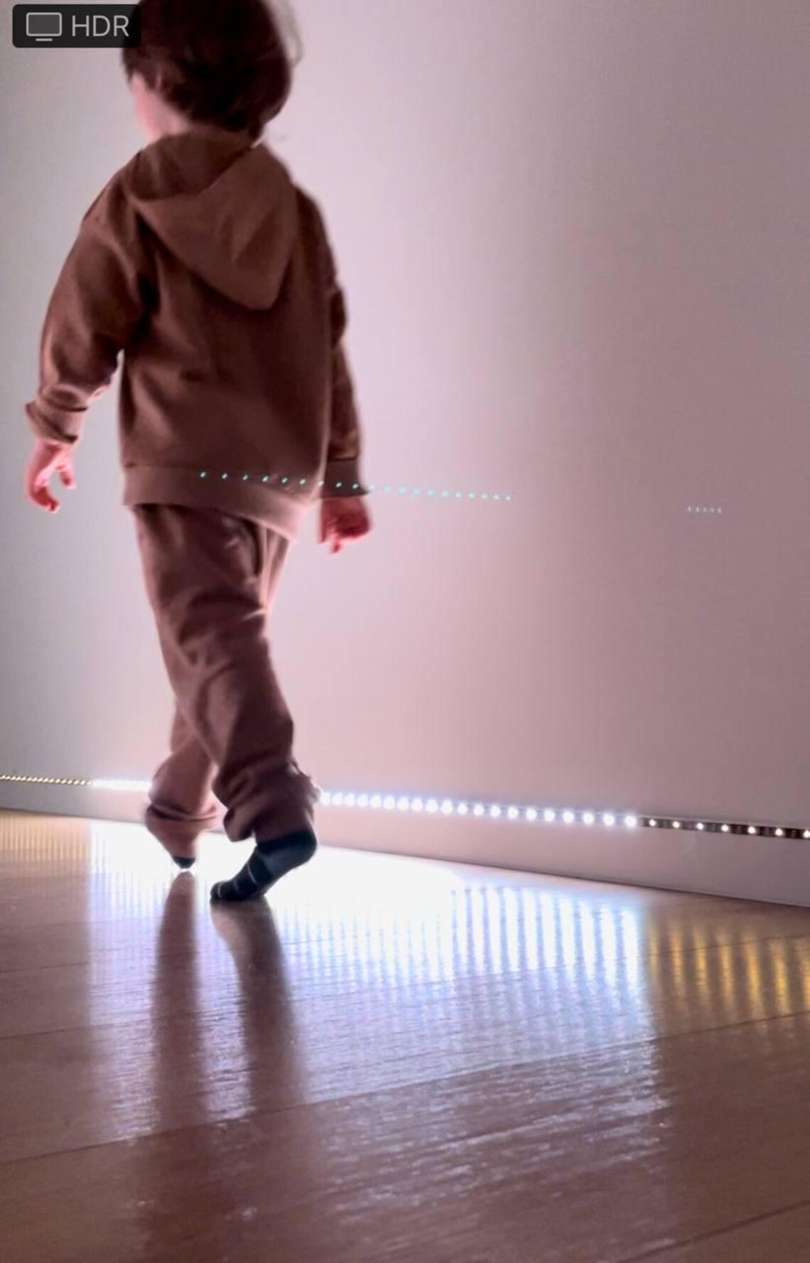 Smart LED Lighting Lighttrack Human-activated Lighting for Stairs ...