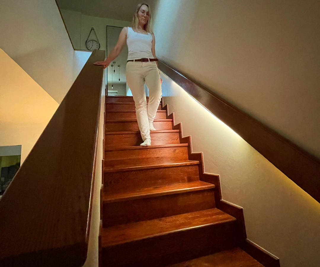 Wifi Smart Stair Lighting Kit | Motion-activated LED Strip Light, USB ...