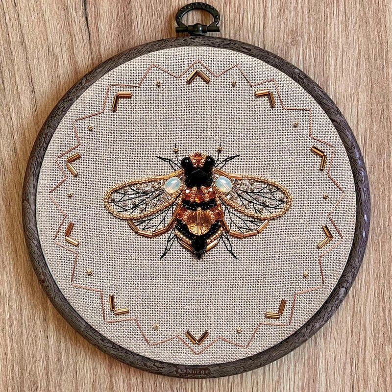 Bee Embroidery Kit - Etsy