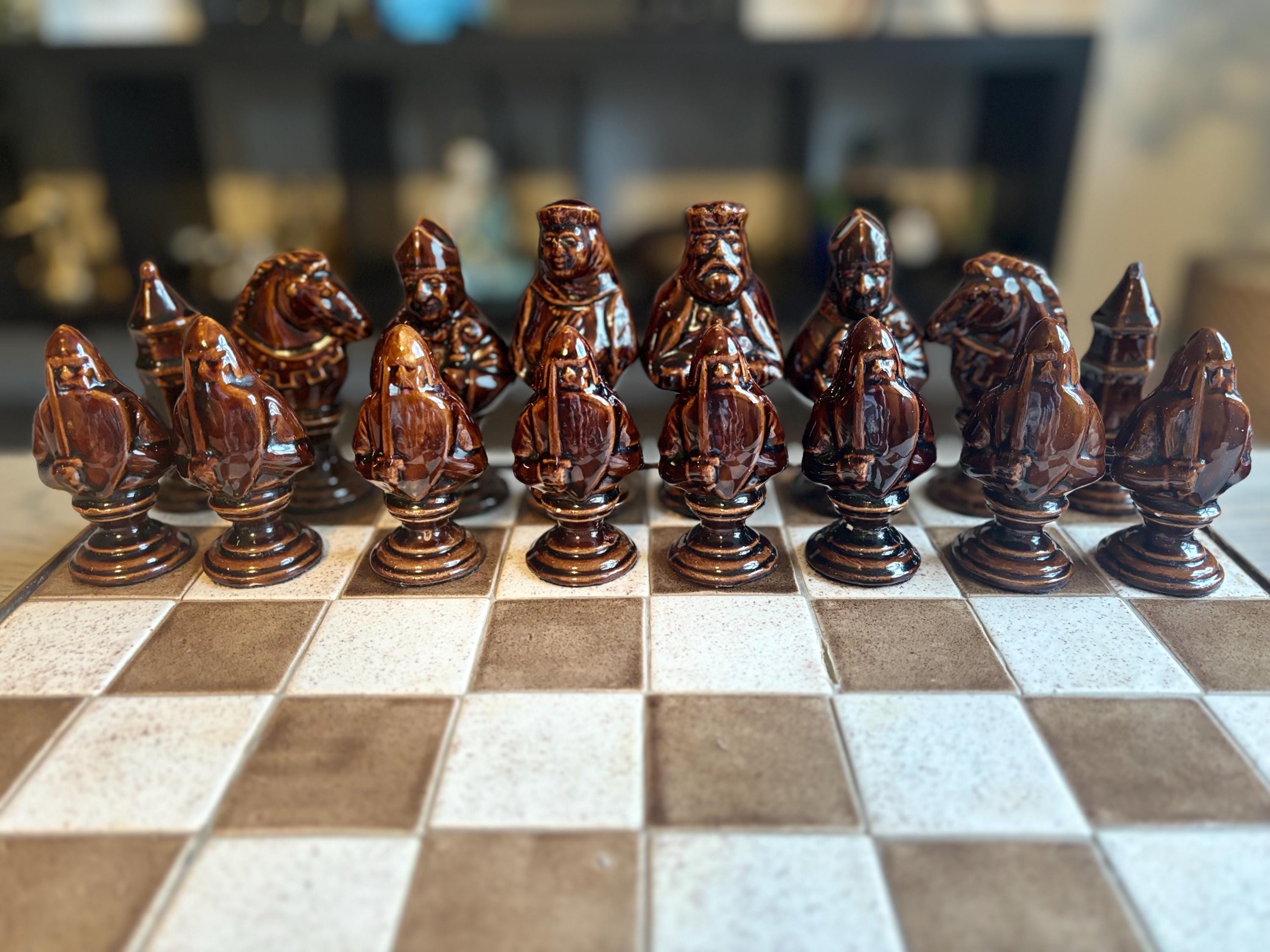 VINTAGE MCM Ceramic Chess Set Medieval FIGURAL 32 Pc Rare!! With Tiled ...