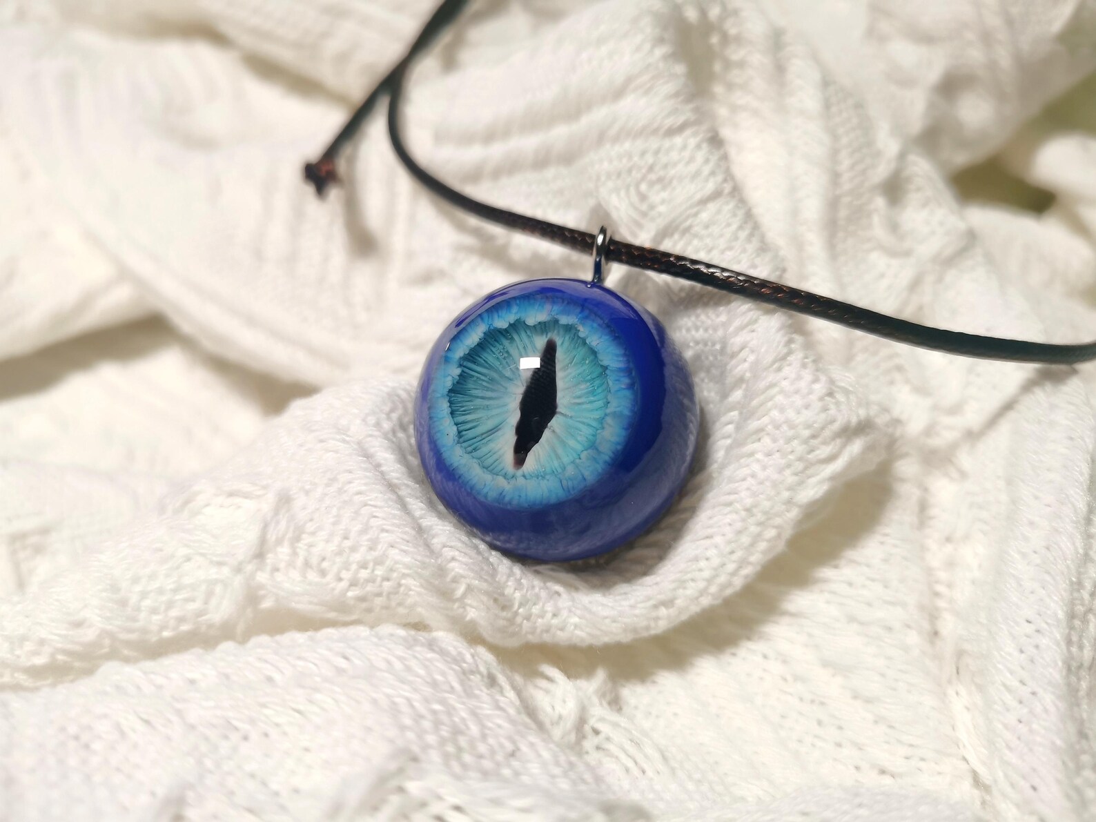Handmade Resin Eyeball Jewelry,evil Dragon Eyeball Necklaces, Gothic ...
