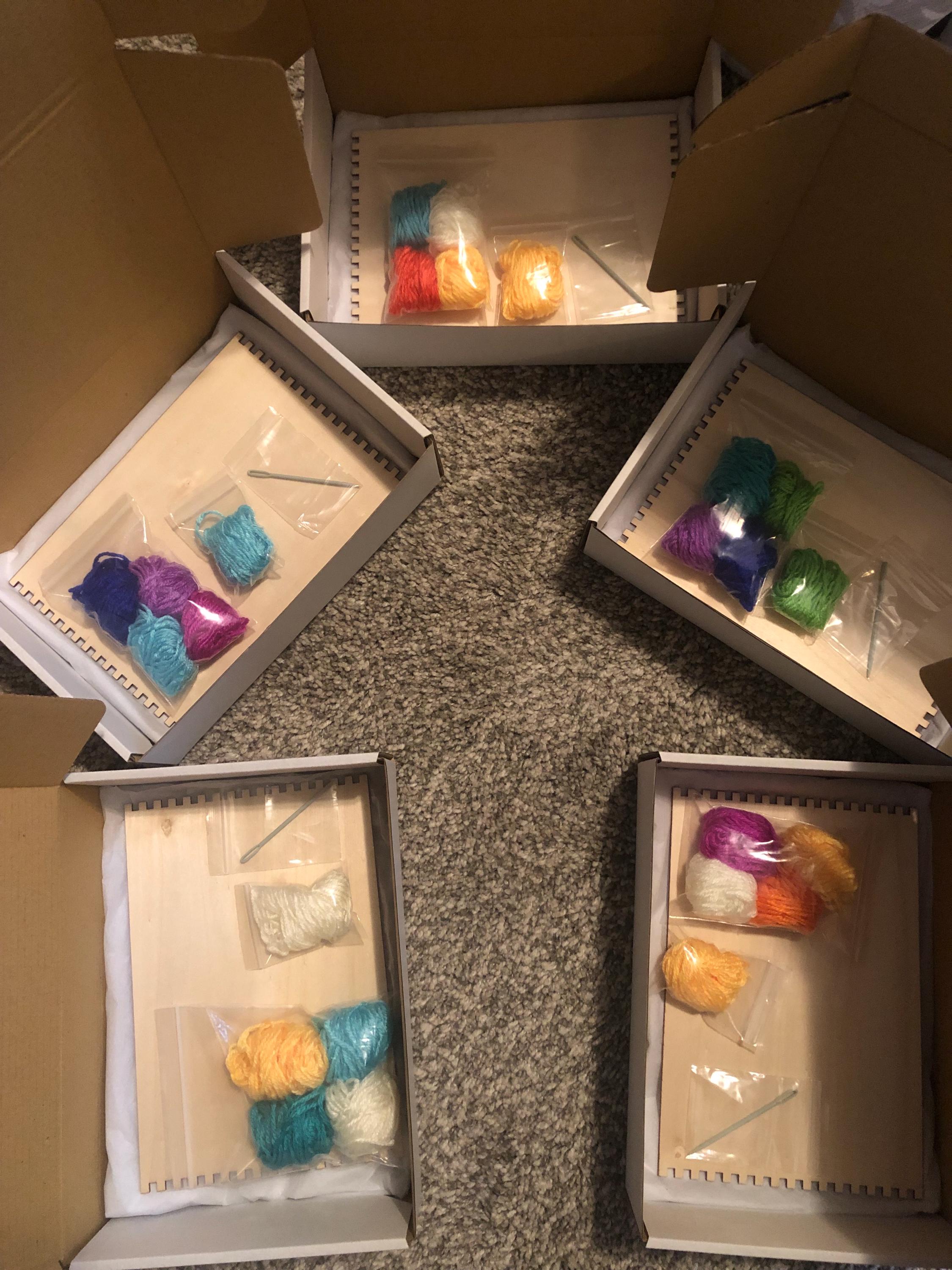 Beginner Looming Kit - Complete Weaving Starter Set in Gift Box | 5 ...