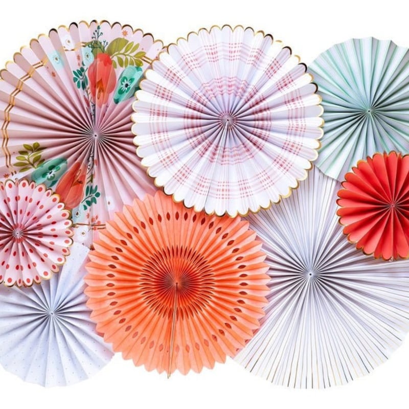 Rosette Backdrop - Etsy