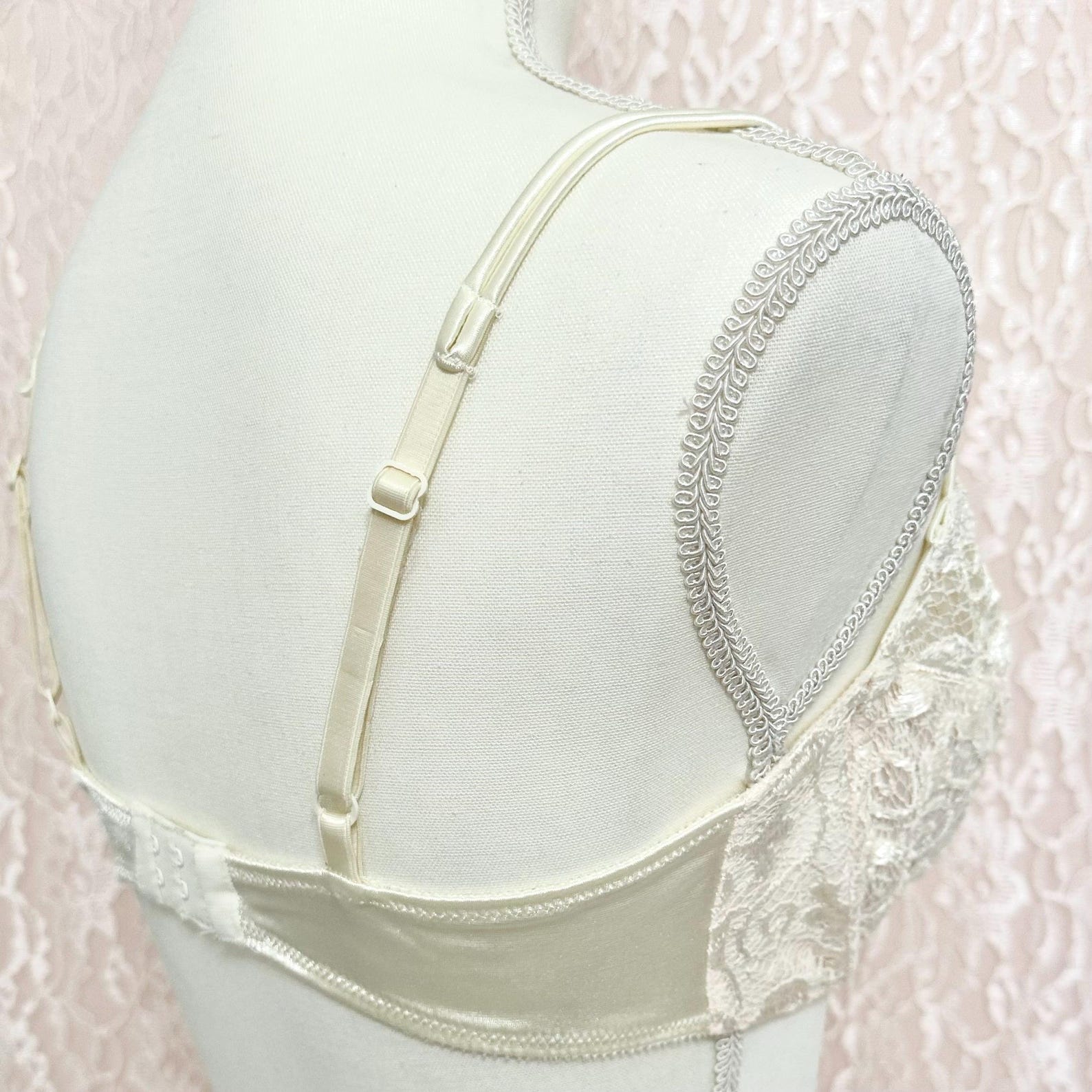 Victoria’s Secret Gold Label Vintage Lace Bra – Size 38D, Ivory & Pink ...