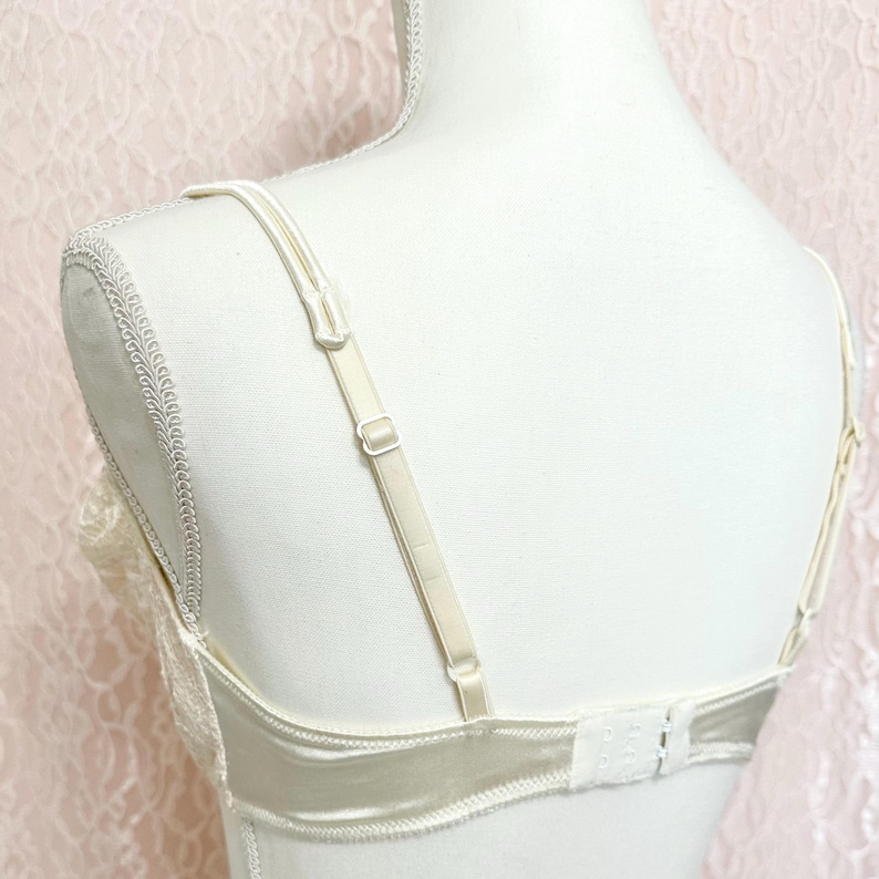 Victoria’s Secret Gold Label Vintage Lace Bra – Size 38D, Ivory & Pink ...