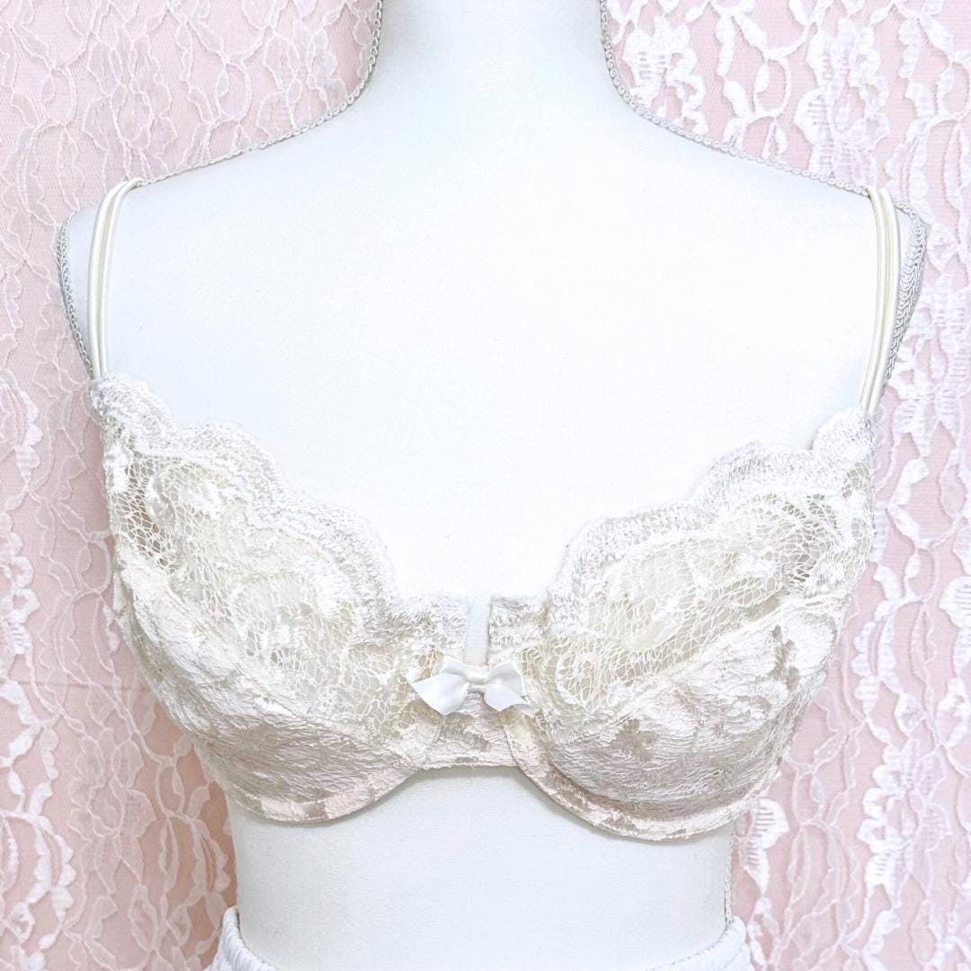 Victoria’s Secret Gold Label Vintage Lace Bra – Size 38D, Ivory & Pink ...