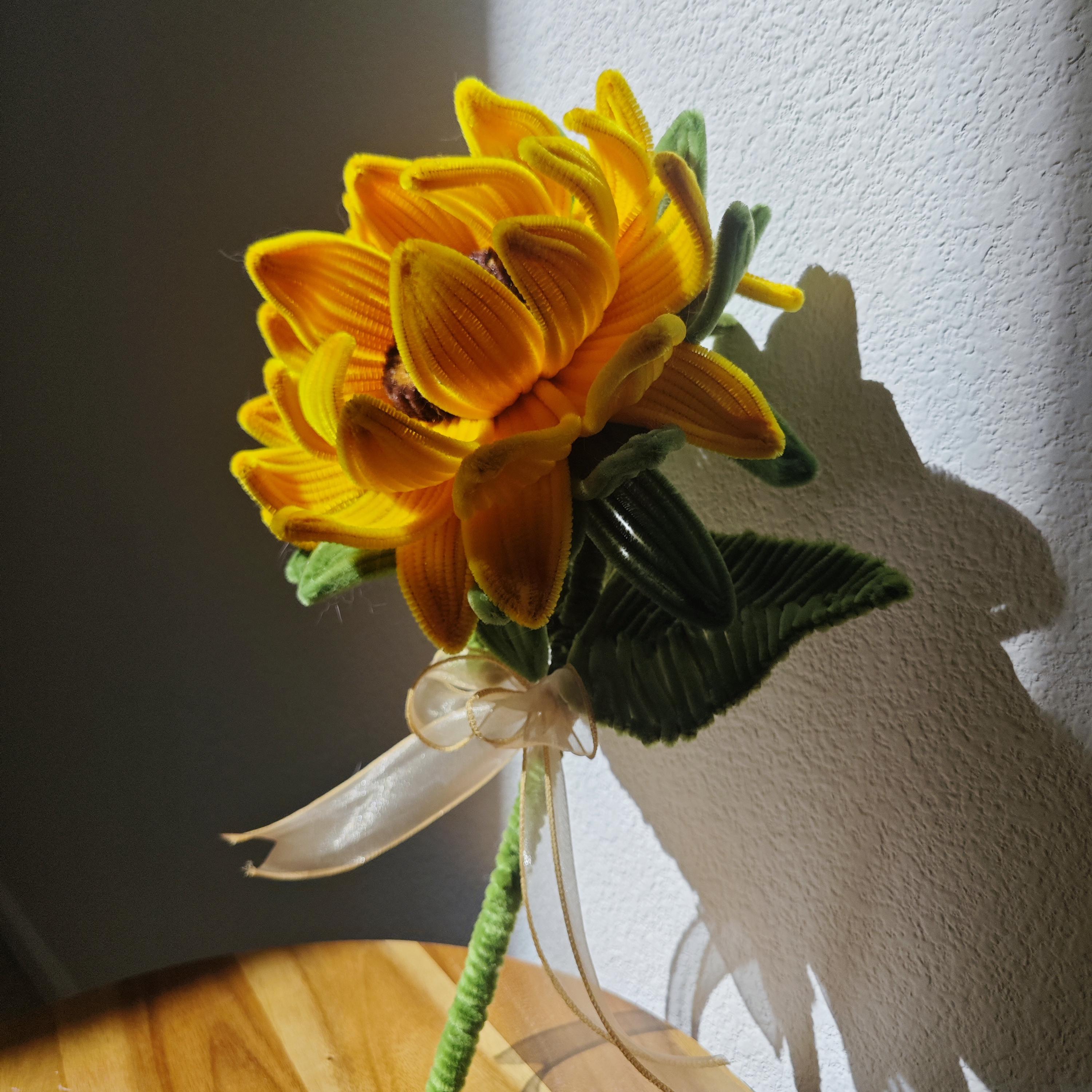 Giant Pipe Cleaner Sunflower Bouquet – Handmade Floral Gift - Etsy