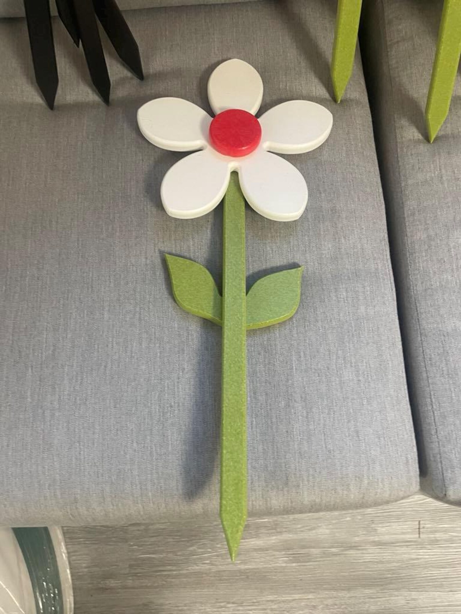 Amish Made Poly Daisy Yard Stake: Weatherproof Garden Decor - Etsy