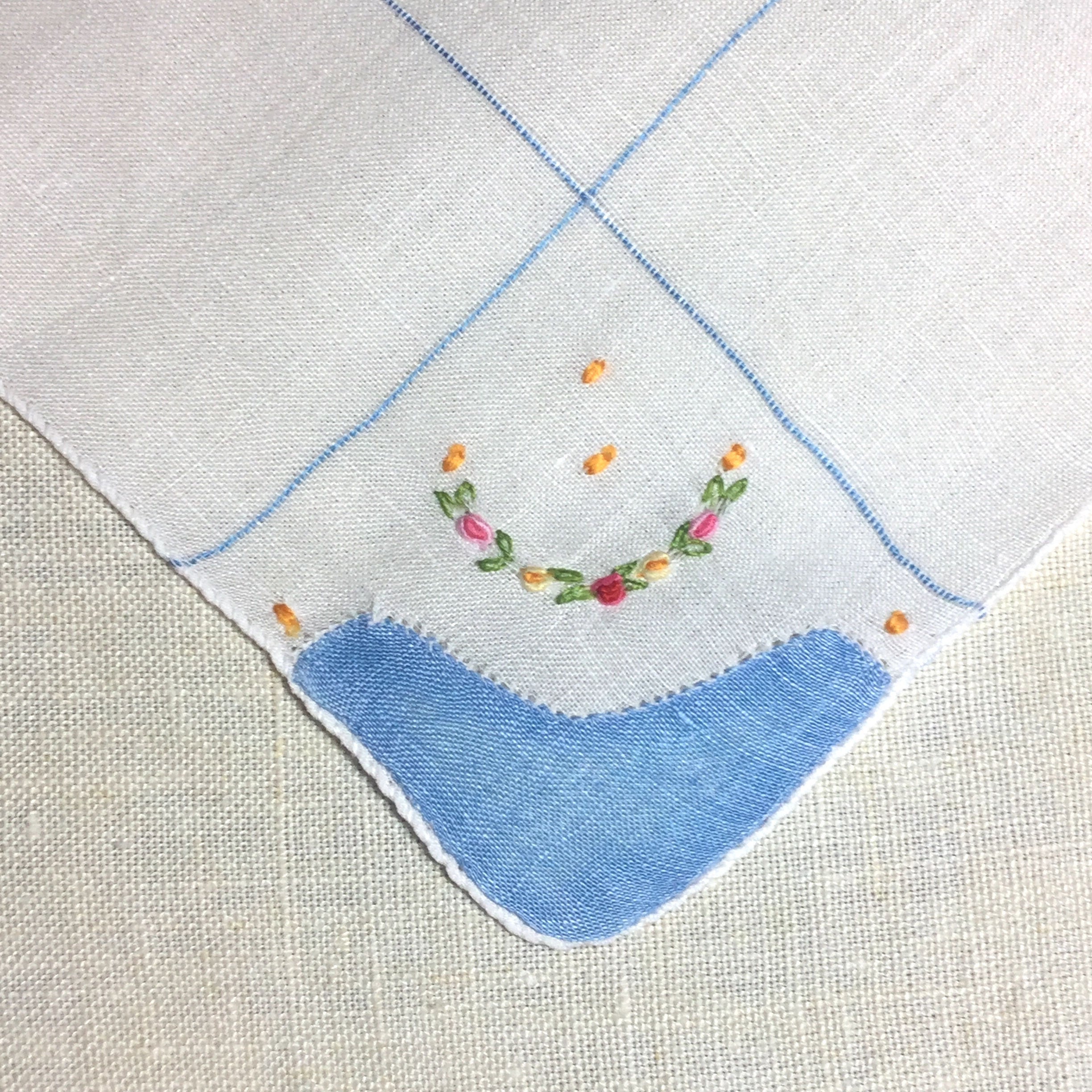 Antique White Hanky From the 1930s With a Embroidered Flowers ...
