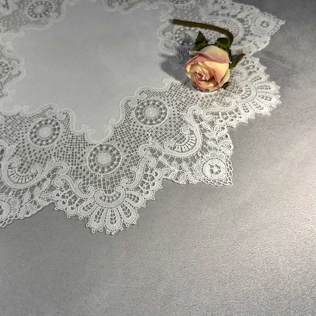 Antique Linen Round Doily With a Crochet Edge - Etsy