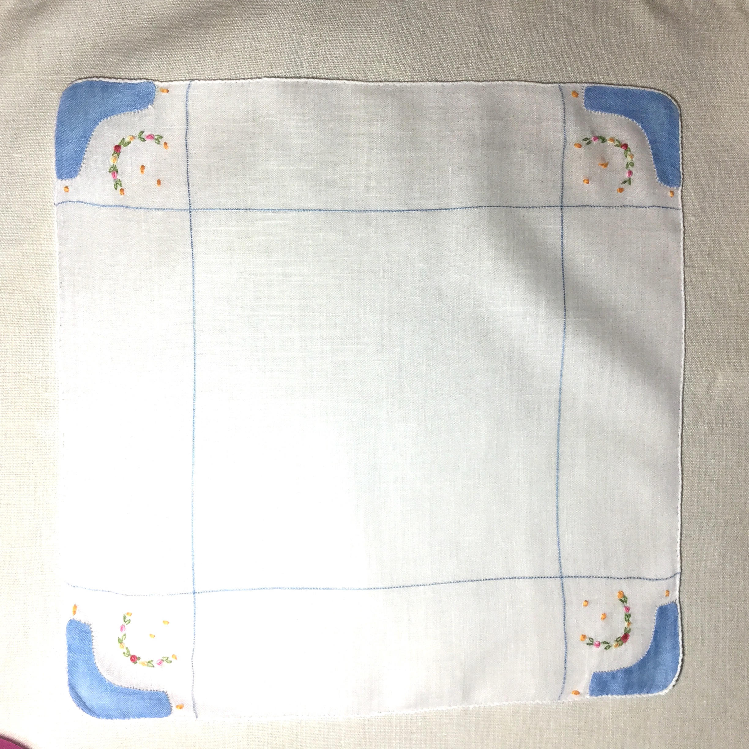 Antique White Hanky From the 1930s With a Embroidered Flowers ...