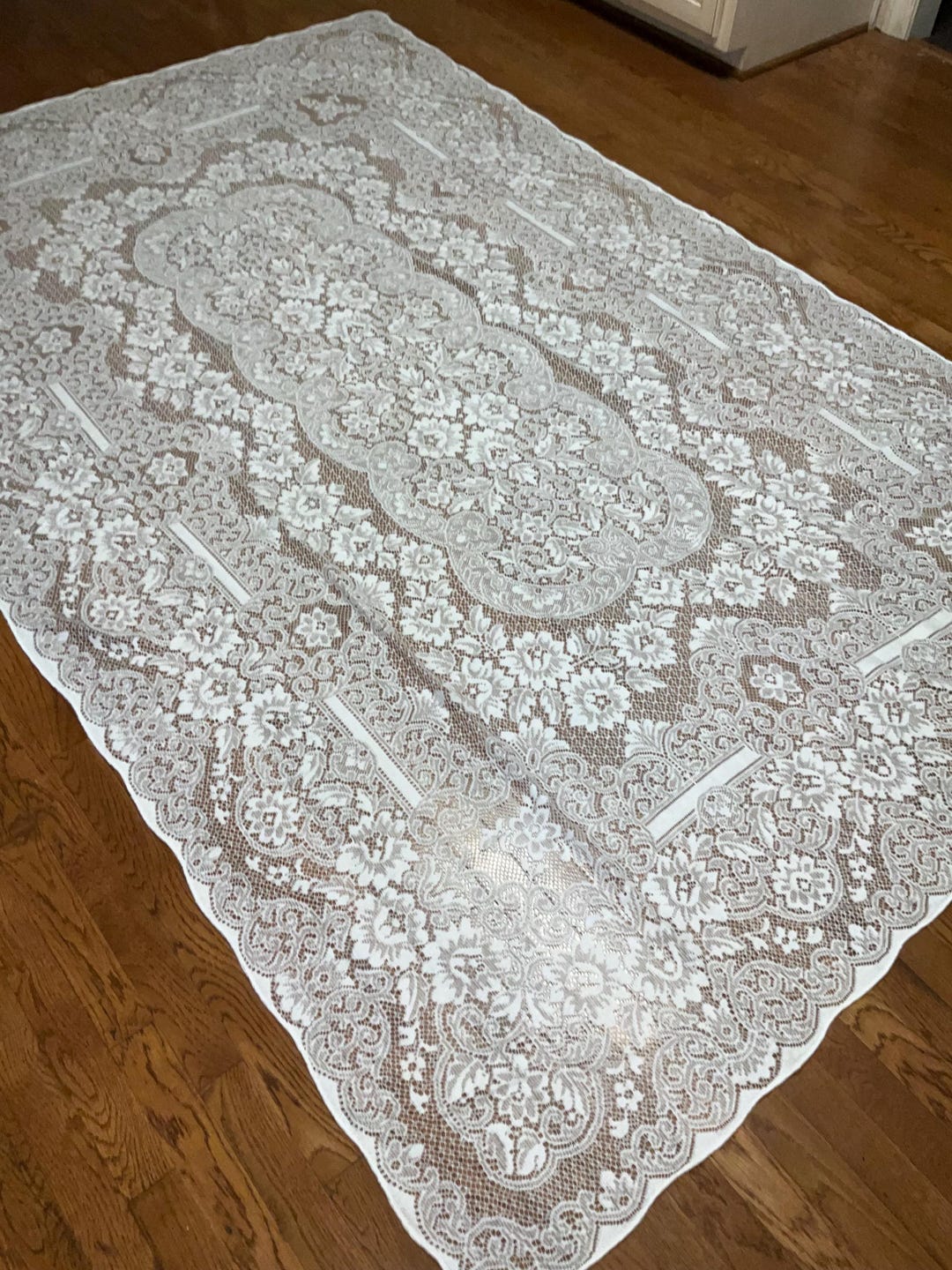 Vintage White Lace Quaker Style Tablecloth Dinner - Etsy