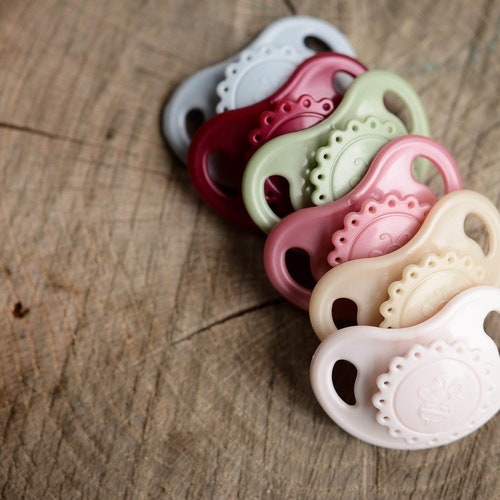 HONEYBUG precious Vintage Pacifier magnetic Made - Etsy