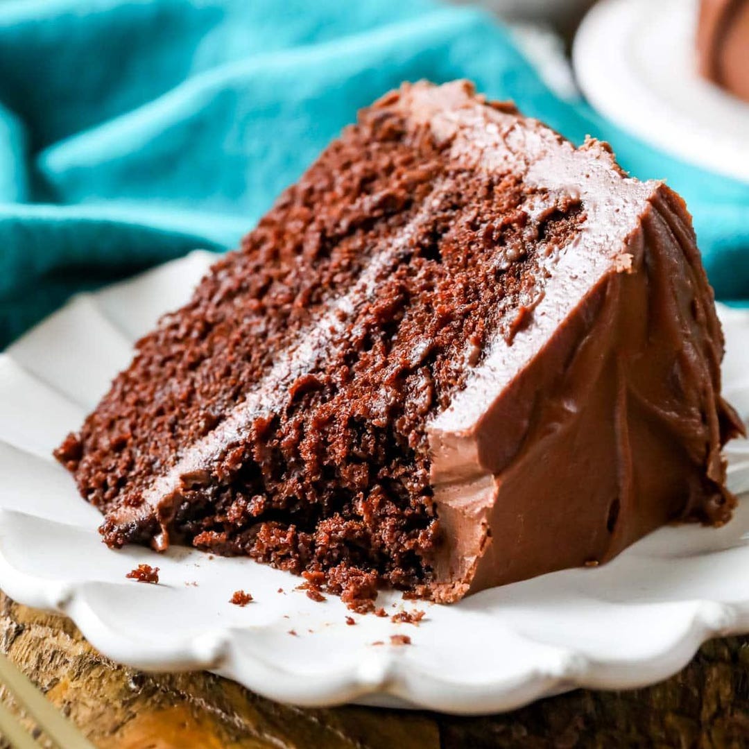 Best Recipe Moist Chocolate Cake - Easy, Rich Fluffy Cake Made at Home ...