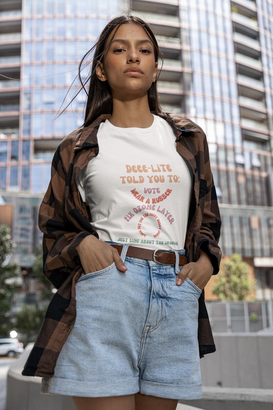 Dee Groovy Tee - Etsy