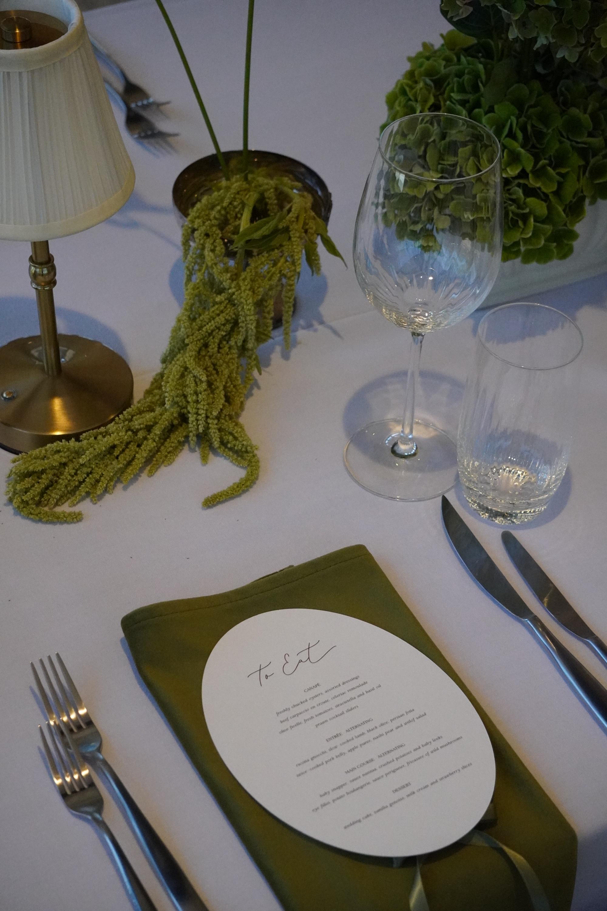 Oval Menus & Bows - Etsy