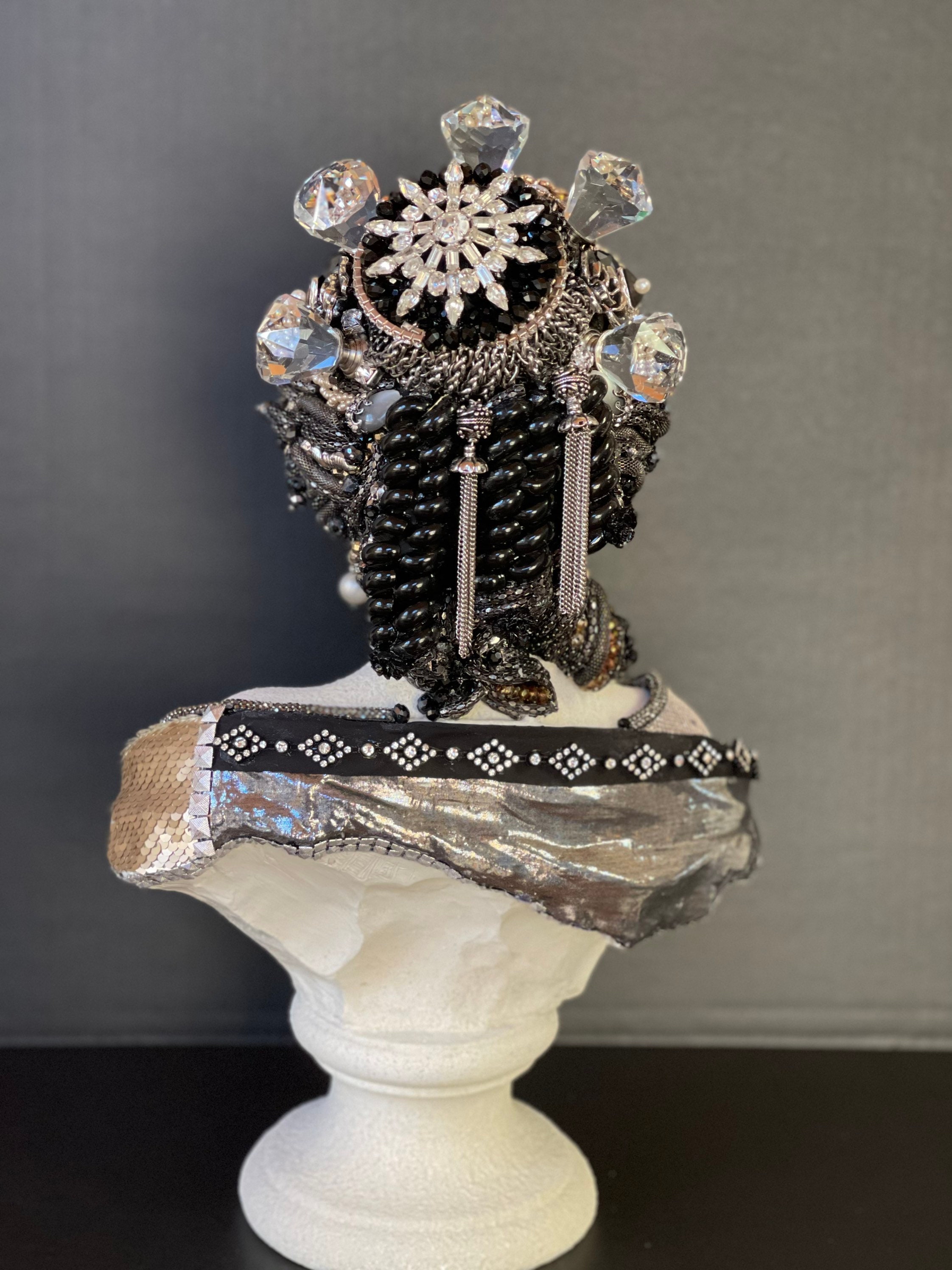 Lady in Chains - Etsy