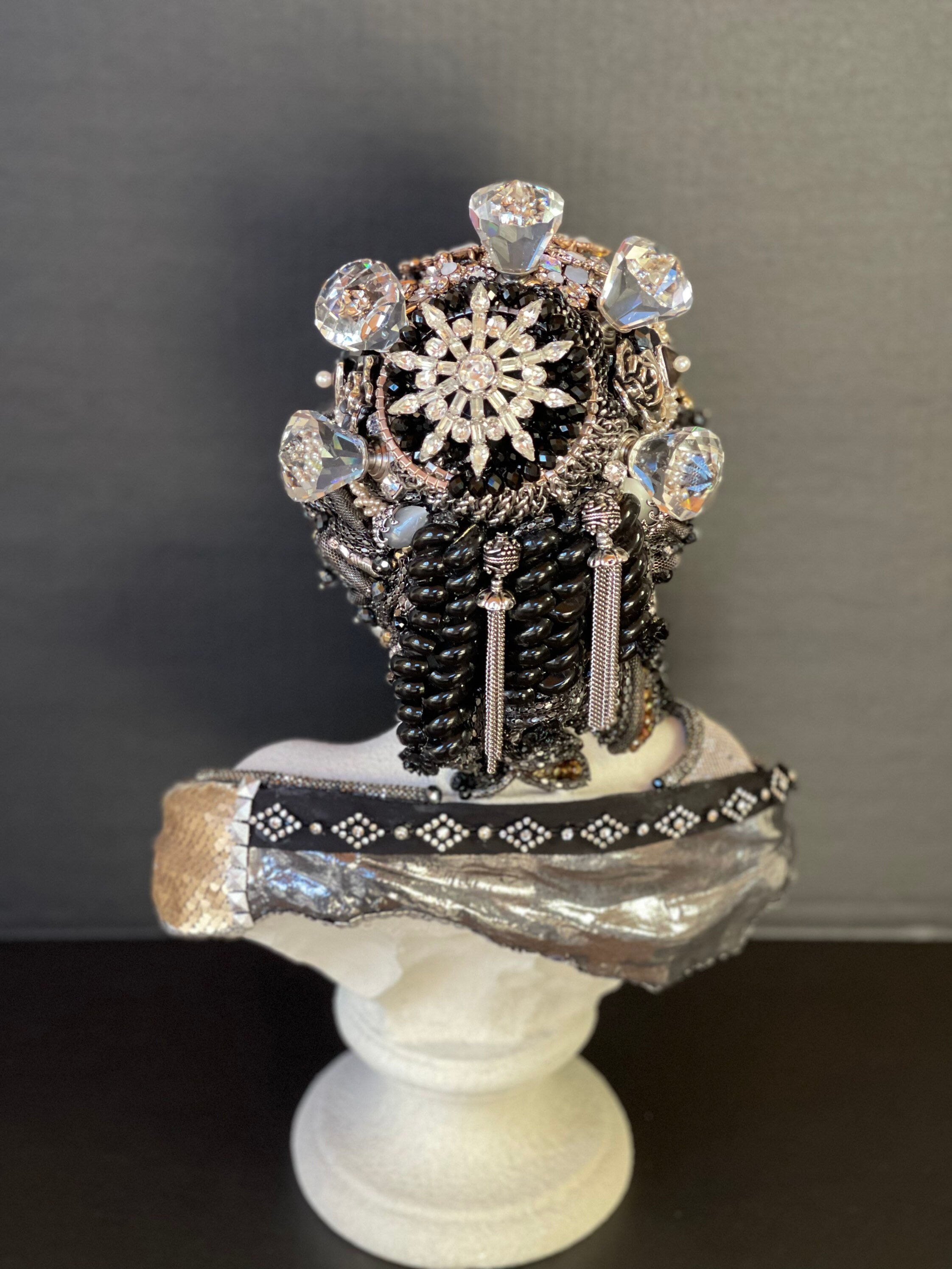 Lady in Chains - Etsy