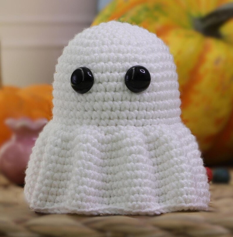 Ghost Amigurumi Crochet Pattern - Easy DIY Halloween Craft for Spooky ...