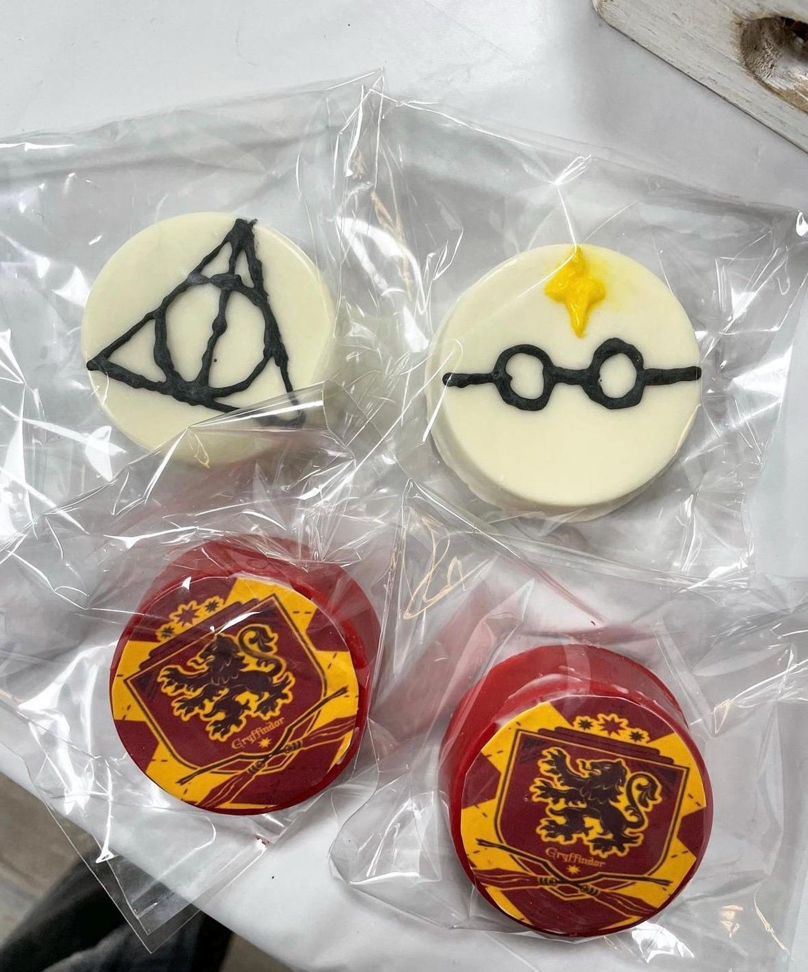 Harry Potter Oreos/harry Potter Cookies/harry Potter Themed Treats ...