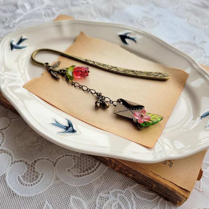 Handmade Tulip Flower Book Mark, Vintage Envelope Book Mark,gift for ...