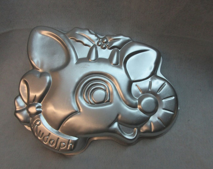Vintage Rudolph Red Nosed Reindeer Cake Pan by Wilton #502-3347 - Etsy