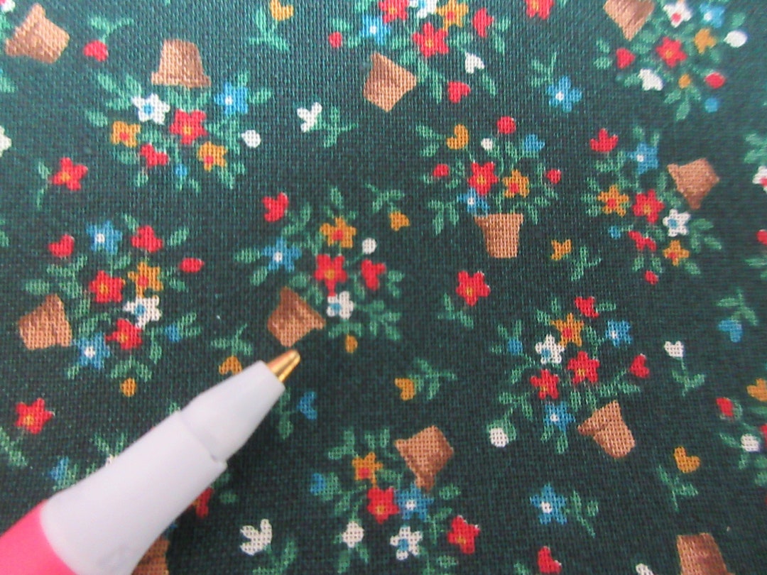 Vintage Cranston Printworks Green Cotton With Small Vases of Flowers ...